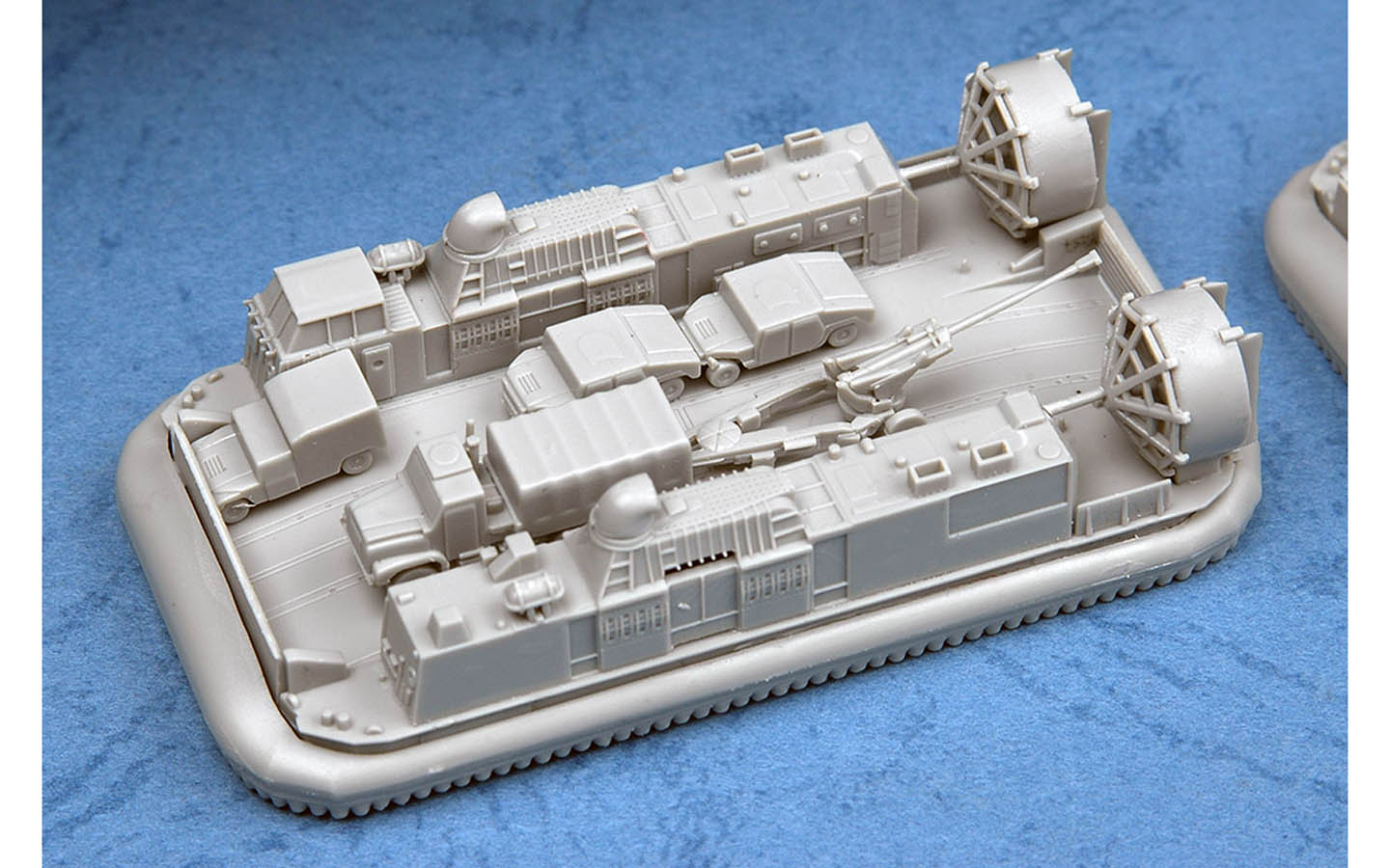 USS Wasp LHD-1 - Trumpeter 05611 | kingshobby.com