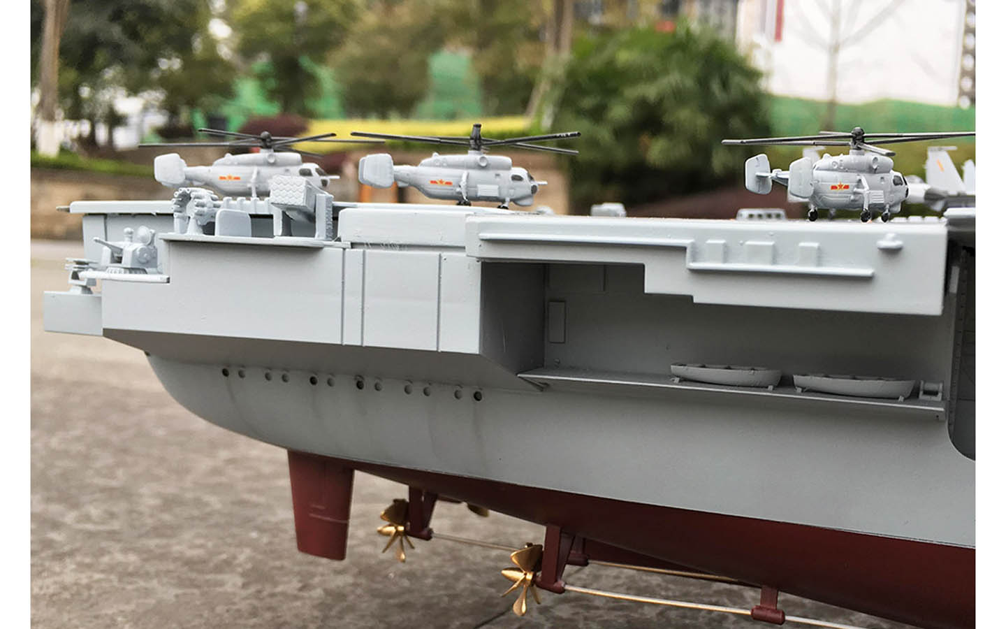 PLA Navy Aircraft Carrier - Trumpeter 05617 | kingshobby.com