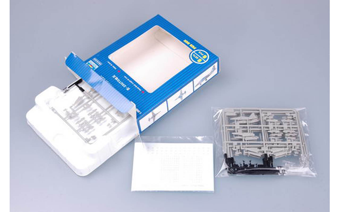 Su-25UTG Frogfoot - Trumpeter 06229 | kingshobby.com