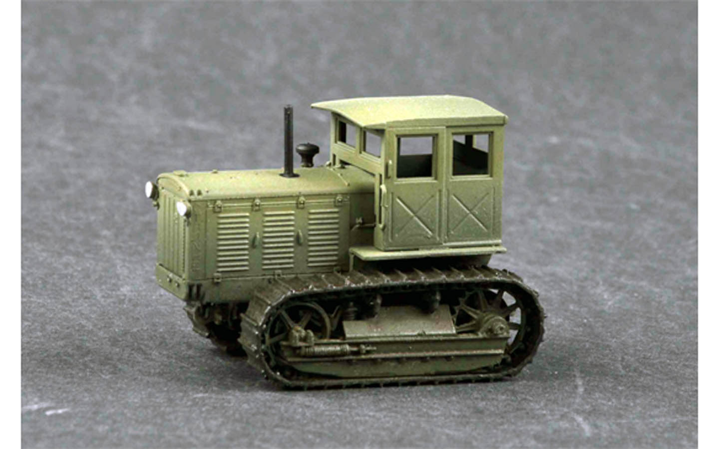 Russian ChTZ S-65 Tractor with Cab - Trumpeter 07111 | kingshobby.com