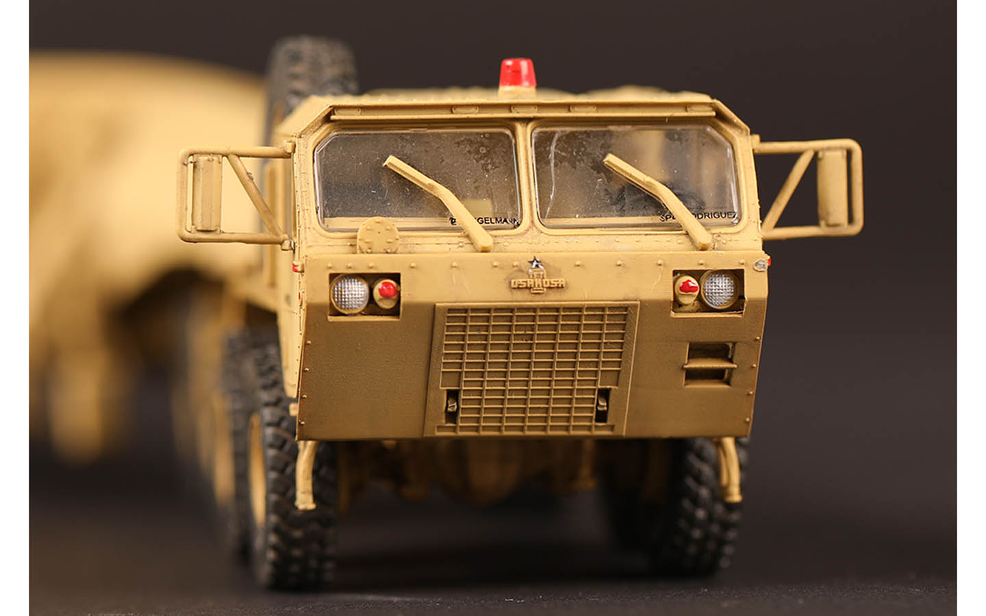 M983 Tractor with AN/TPY-2 X Band Radar - Trumpeter 07177 | kingshobby.com