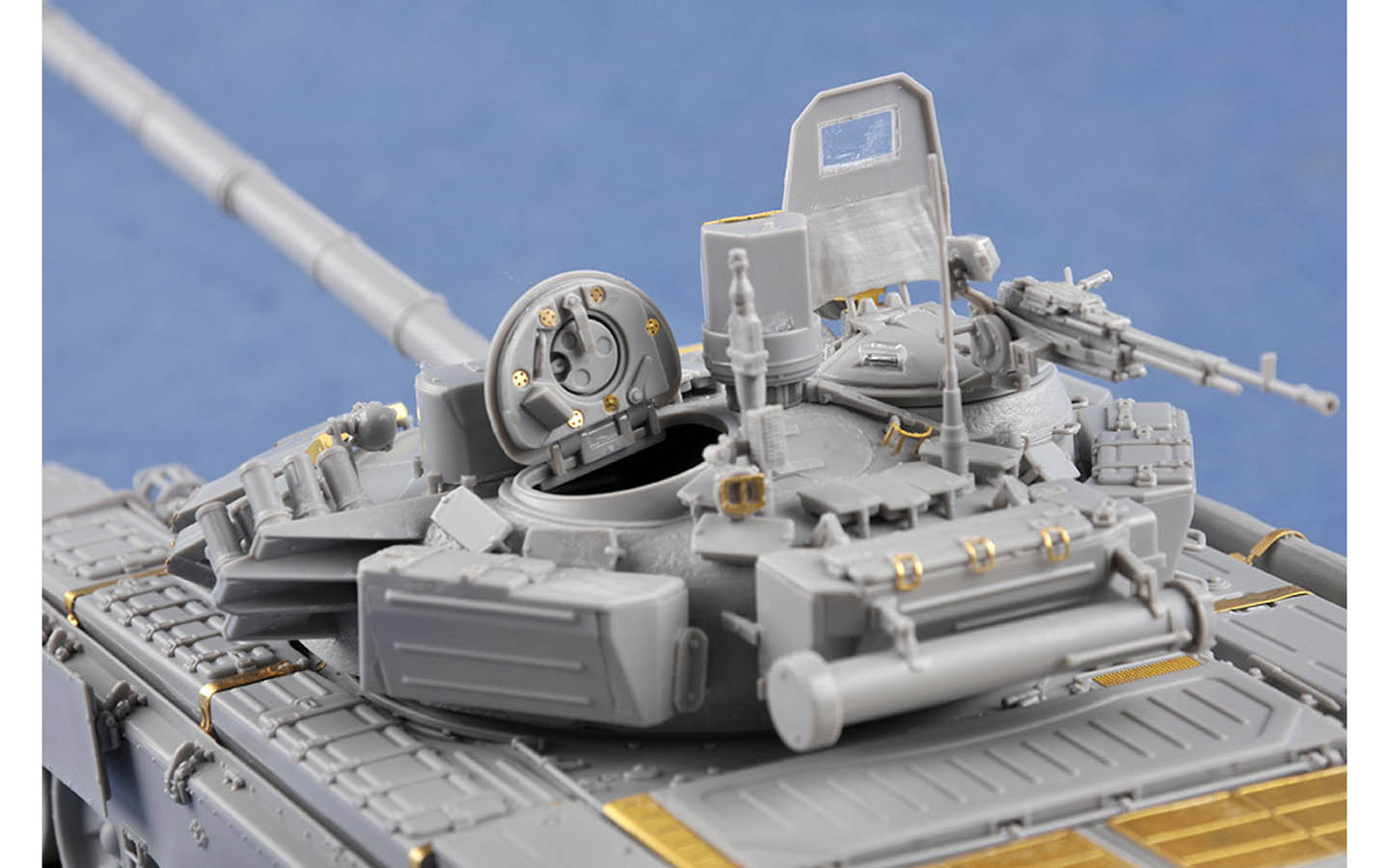 Russian T-72B3M MBT - Trumpeter 09510 | kingshobby.com