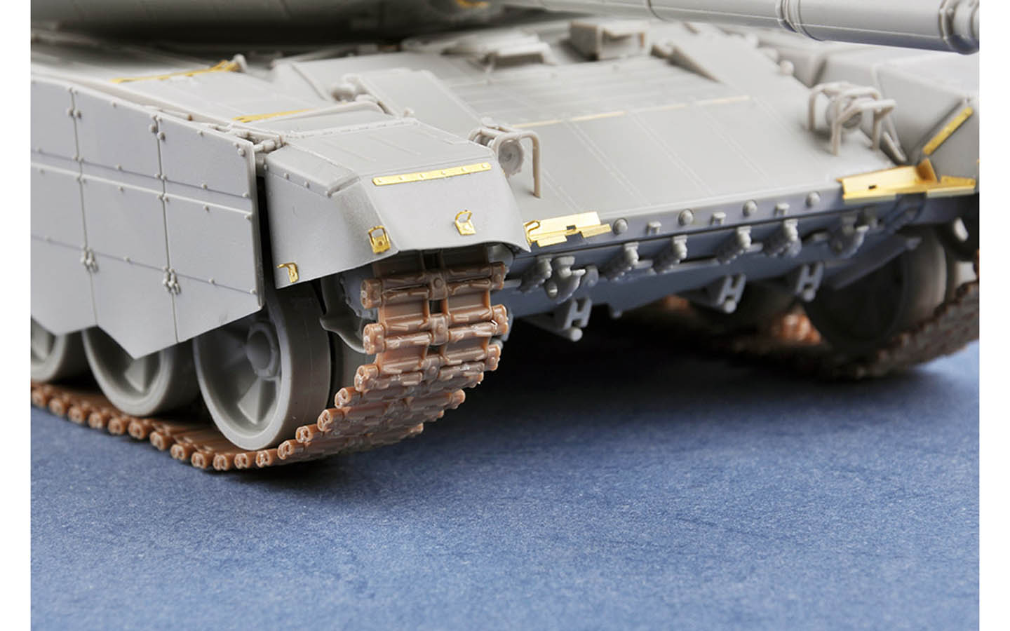 Russian T-90S Modernized (Model 2013) - Trumpeter 09524 | kingshobby.com