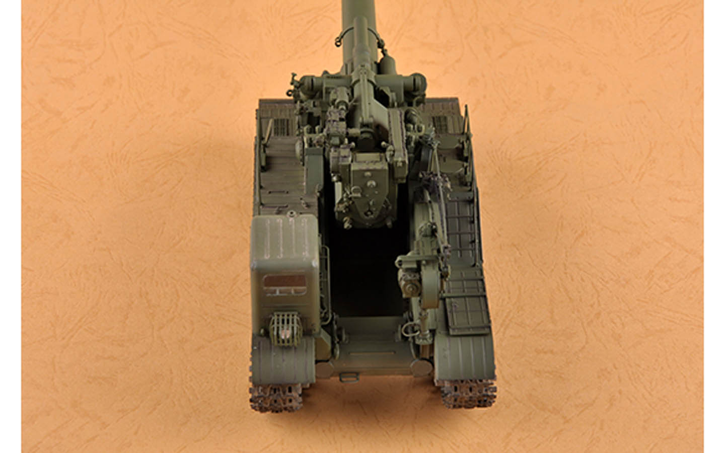 Soviet 2A3 Kondensator 2P 406mm Self-Propelled Howitzer - Trumpeter ...