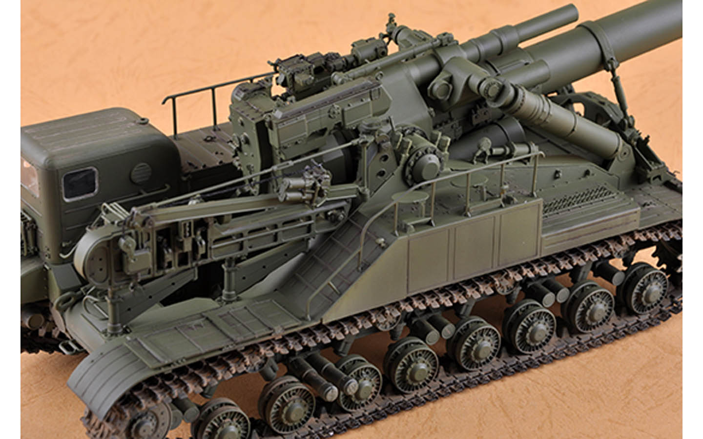 Soviet 2A3 Kondensator 2P 406mm Self-Propelled Howitzer - Trumpeter ...