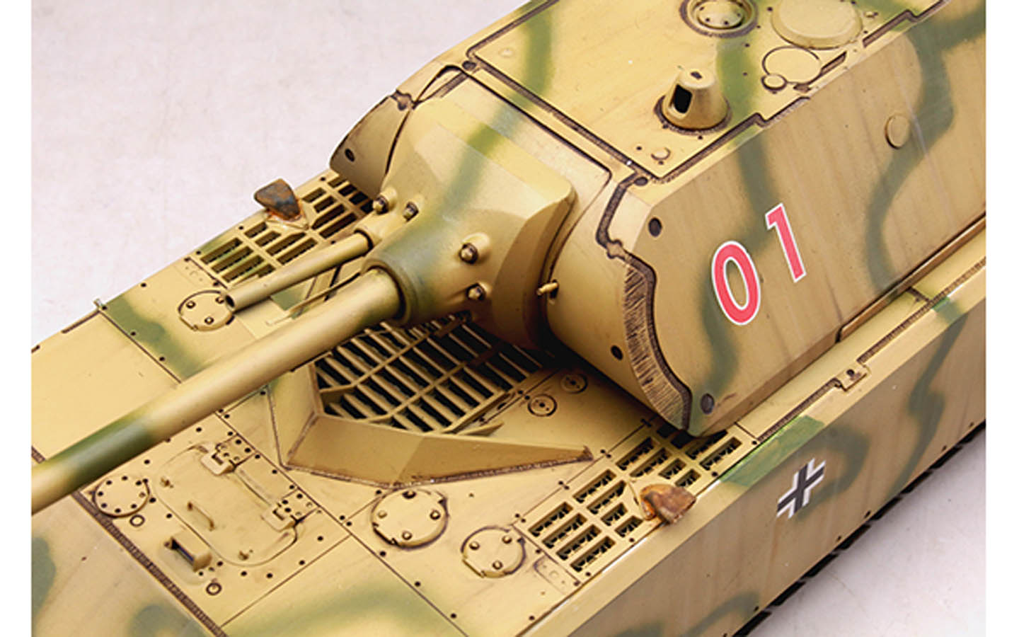 Pz.Kpfw. VIII Maus with Full Interior Details - Trumpeter 09541 ...