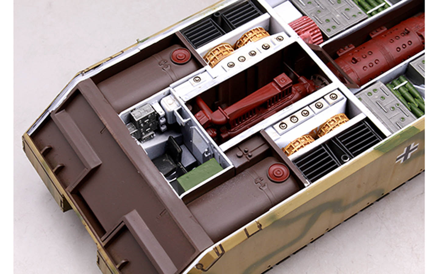 Pz.Kpfw. VIII Maus with Full Interior Details - Trumpeter 09541 ...