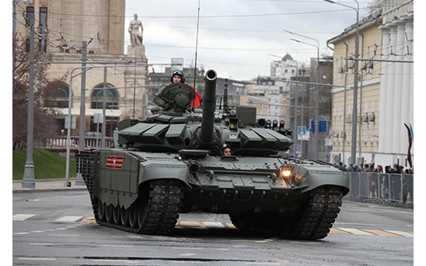 Russian T-72B3 MBT Model 2016 - Trumpeter 09561 | kingshobby.com