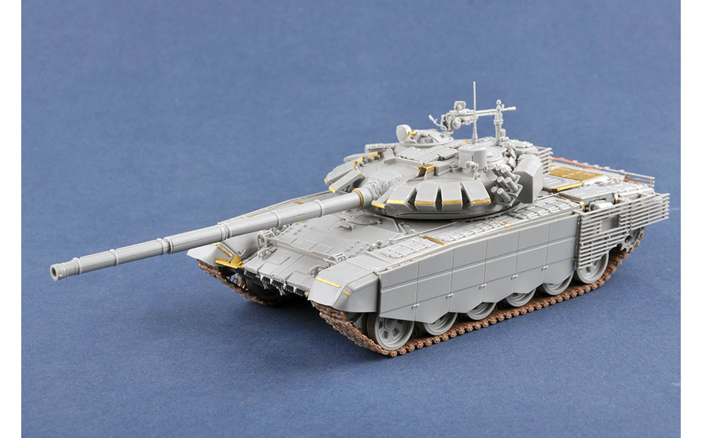 Russian T-72B3 MBT Model 2016 - Trumpeter 09561 | kingshobby.com
