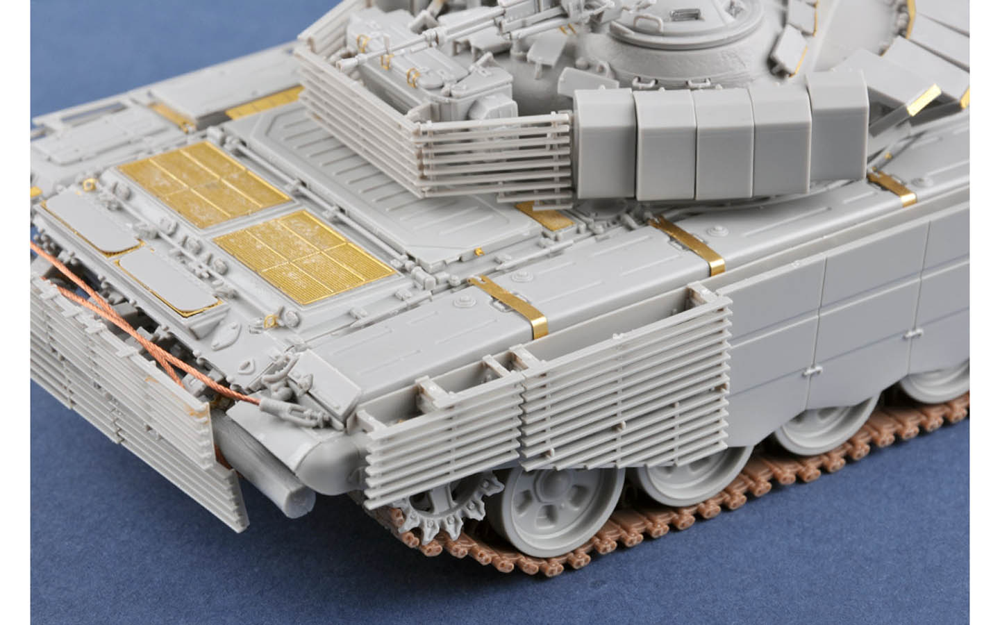 Russian T-72B3 MBT Model 2016 - Trumpeter 09561 | kingshobby.com