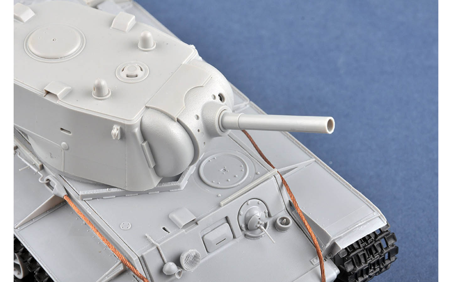 Russian KV-9 Heavy Tank - Trumpeter 09563 | kingshobby.com