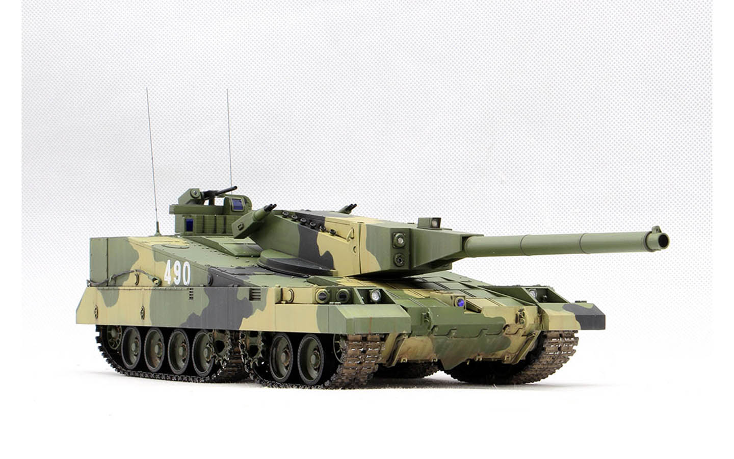 Soviet Object 490B Tank - Trumpeter 09598 | kingshobby.com