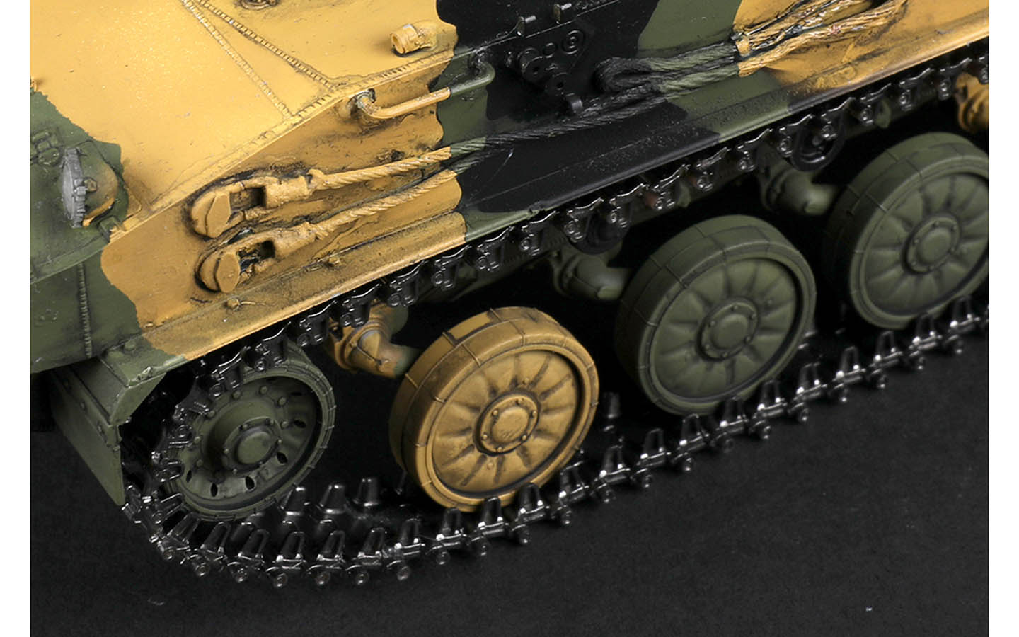 2S25 Sprut-SD Amphibious Light Tank - Trumpeter 09599 | kingshobby.com