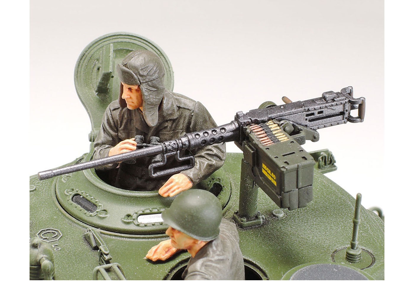 US Medium Tank M4A3E8 Sherman - Easy Eight - Korean War - Tamiya 35359 ...