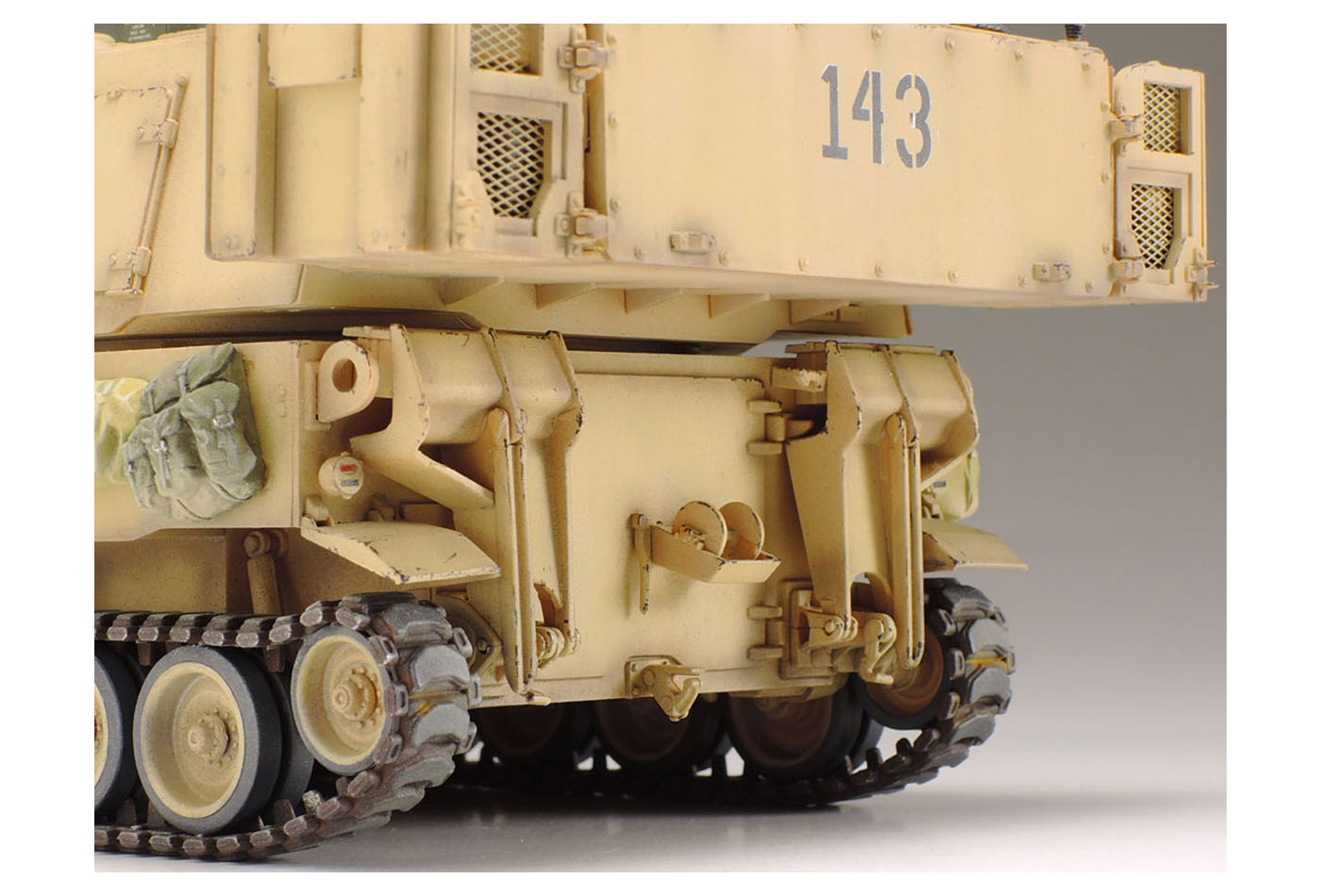 US Self-Propelled Howitzer - Tamiya 37026 | kingshobby.com