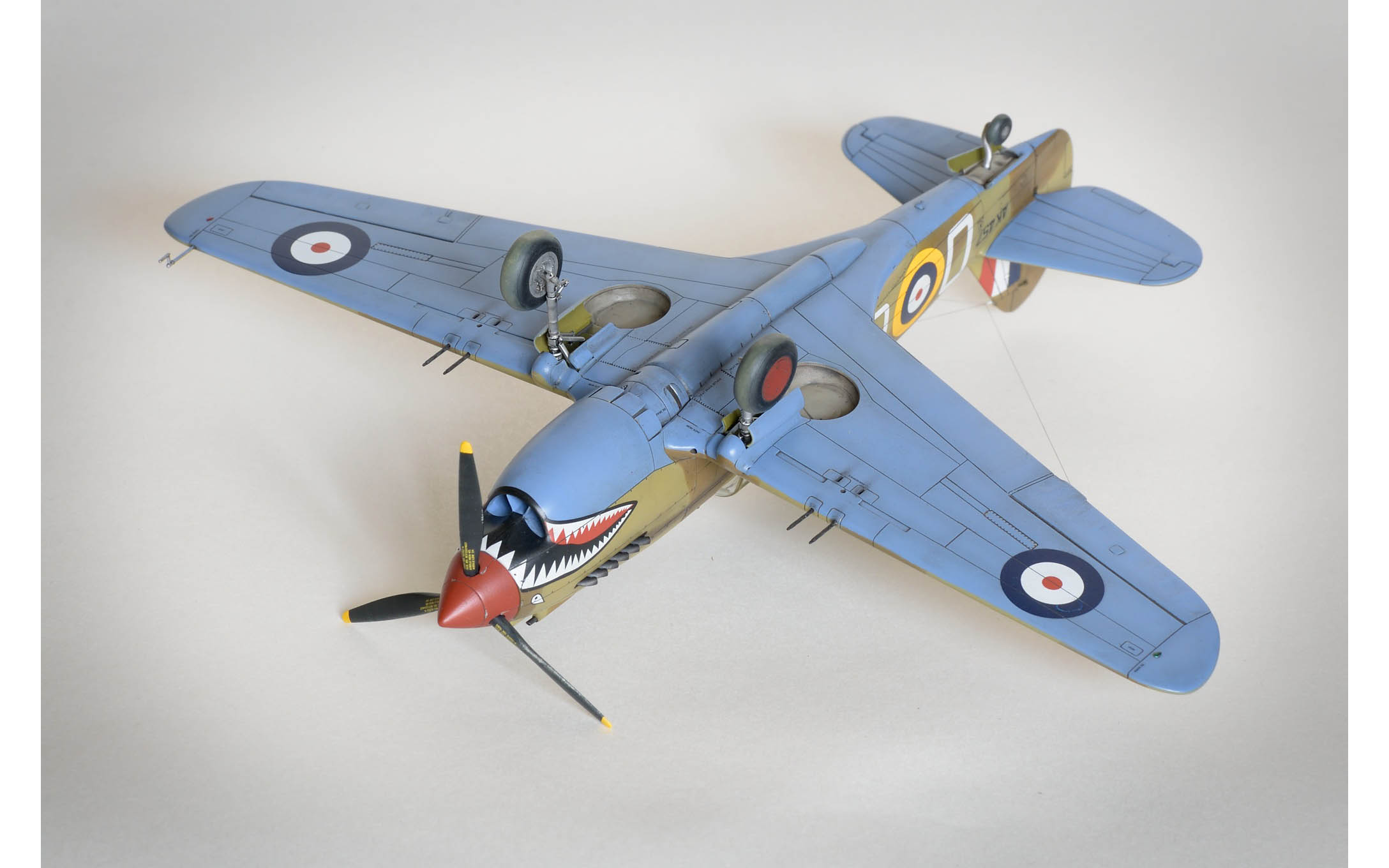 Curtiss Tomahawk MK.II - Airfix A05133 | kingshobby.com