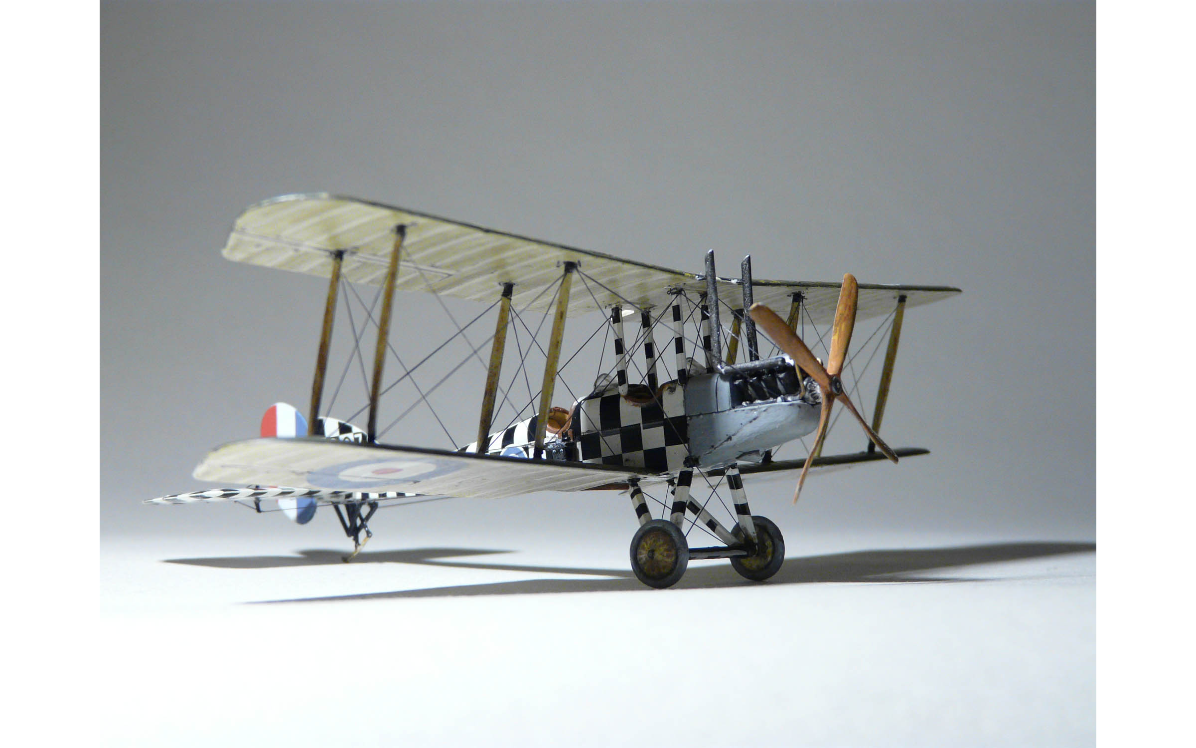 Royal Aircraft Factory BE2c Scout - Airfix A02104 | kingshobby.com