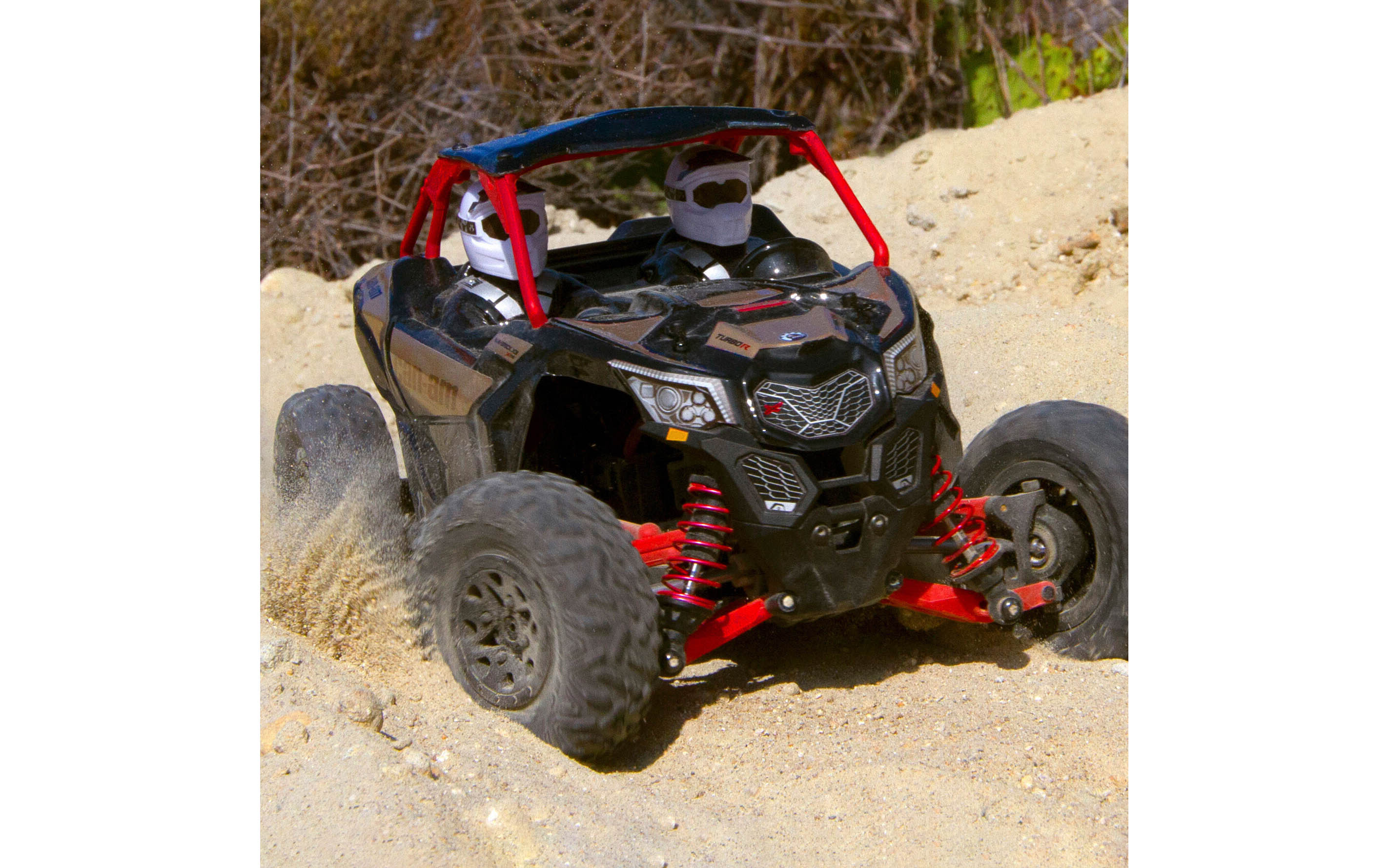 Yeti Jr. Can-Am Maverick 4WD Brushed RTR - Axial AXI90069 | kingshobby.com
