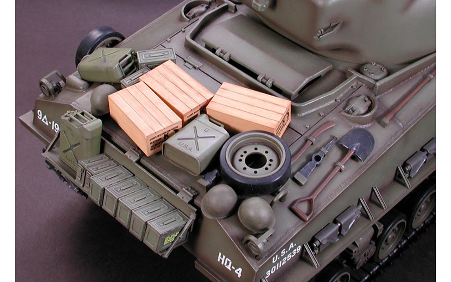 RC M4 Sherman 105mm Howitzer, Full-Option Kit - Tamiya 56014 ...