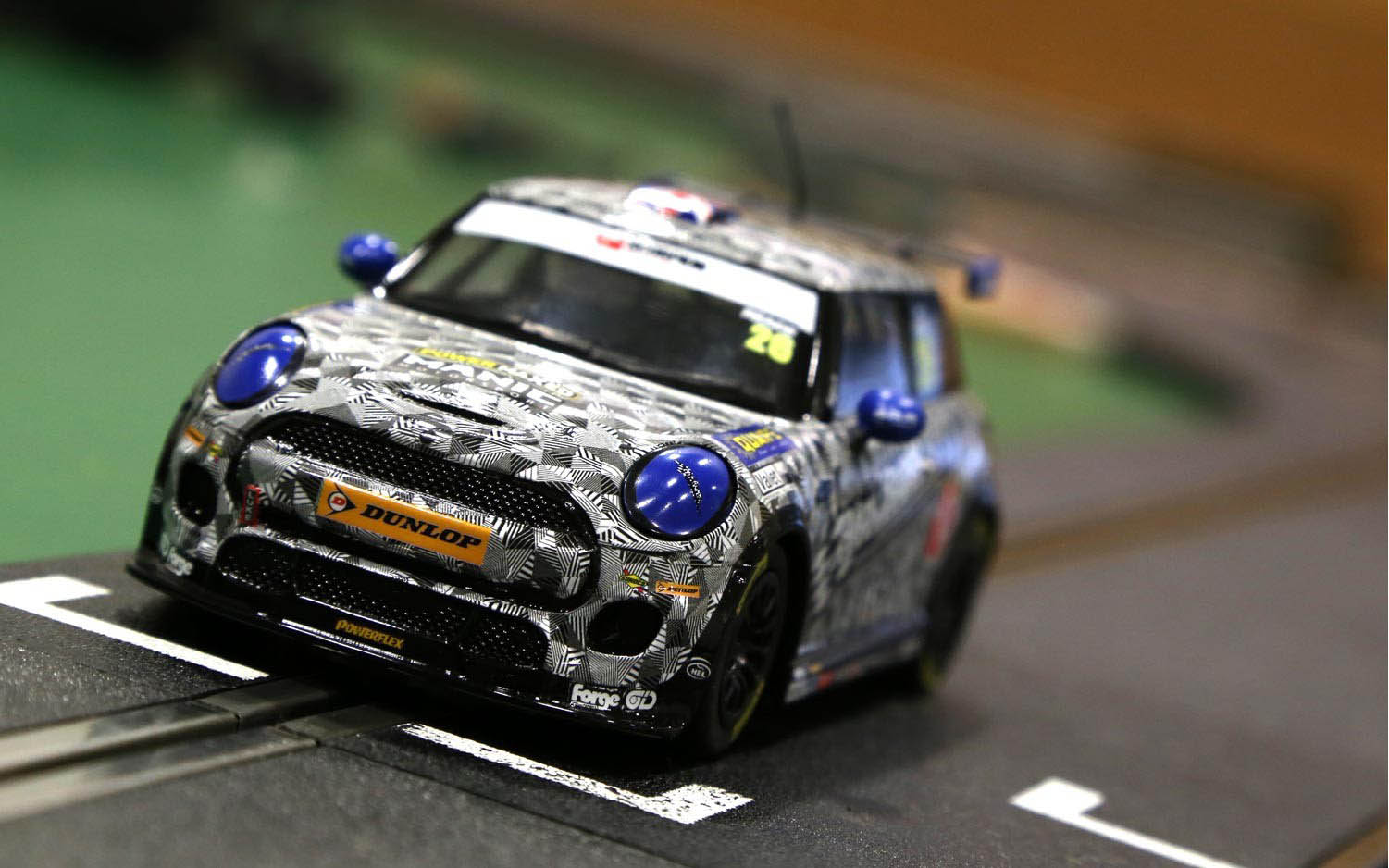 BMW Mini Cooper F56, Mini Challenge 2016 - Luke Reade - Scalextric ...