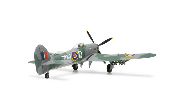Hawker Typhoon Mk.Ib - Starter Set - Airfix A55208A | kingshobby.com
