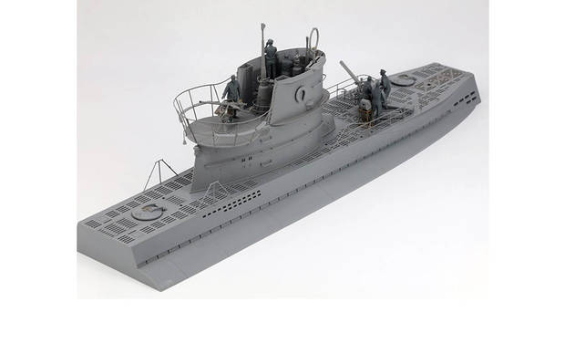 German Submariners & Commanders, In Action, 6 Resing Figures - Border ...