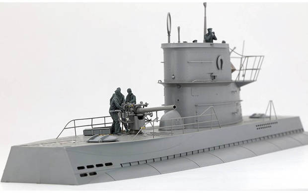 German Submariners & Commanders, In Action, 6 Resing Figures - Border ...