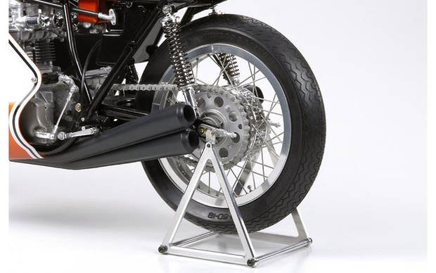 Honda CB750 Racing - Tamiya 23210 | kingshobby.com