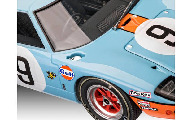 Ford GT 40 Le Mans 1968 - Revell 07696 | kingshobby.com