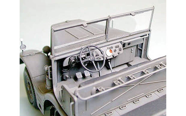German 18T Heavy Half Track - Tamiya 35239 | kingshobby.com
