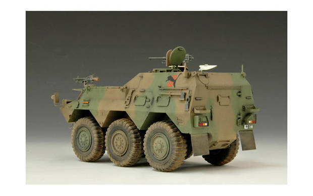 JGSDF Type 82 Command Post - Trumpeter 00326 | kingshobby.com