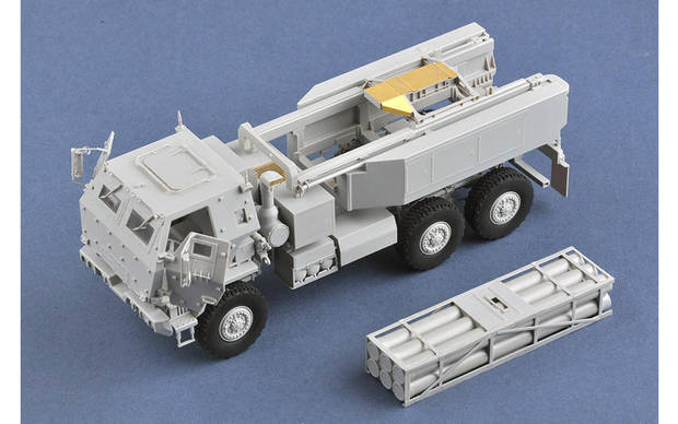 M142 High Mobility Artillery Rocket System (HIMARS) - Trumpeter 01041 ...