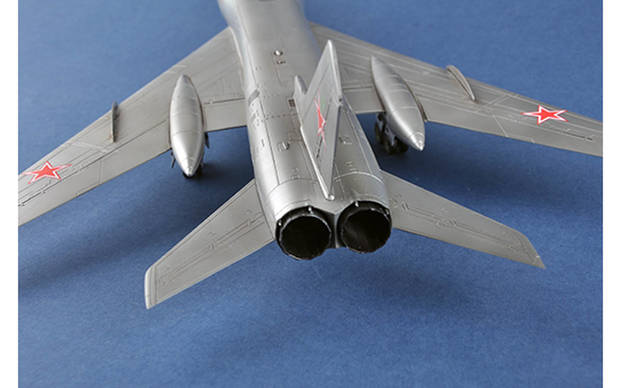 Tu-128M Fiddler - Trumpeter 01687 | kingshobby.com