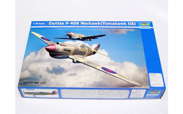 Curtiss P-40B Warhawk (Tomahawk Mk IIA) - Trumpeter 02807 | kingshobby.com