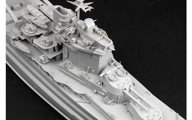 Battleship HMS Warspite 1942 - Trumpeter 05325 | kingshobby.com