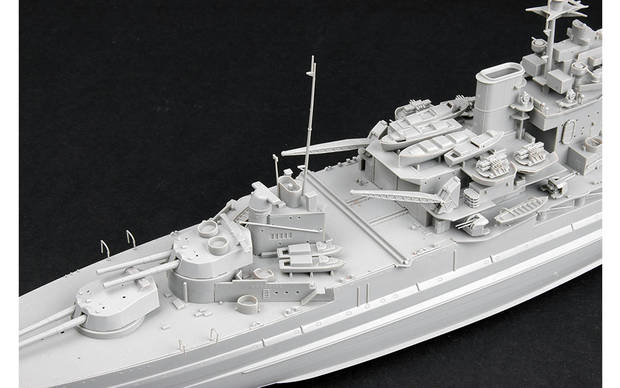 Battleship HMS Warspite 1942 - Trumpeter 05325 | kingshobby.com