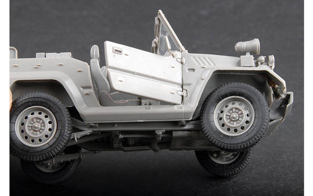 JGSDF Type 73 Light Truck (shin) - Trumpeter 05520 | kingshobby.com