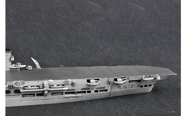 HMS Ark Royal 1939 - Trumpeter 06713 | kingshobby.com