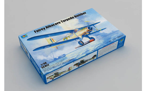 Fairey Albacore Torpedo Bomber - Trumpeter 02880 | kingshobby.com