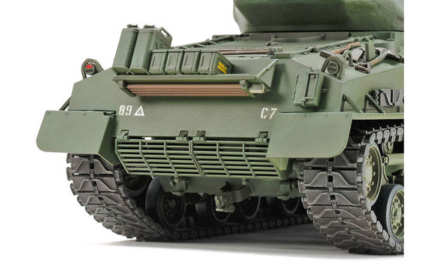 US Medium Tank M4A3E8 Sherman - Easy Eight - Korean War - Tamiya 35359 | kingshobby.com