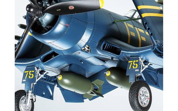 Vought F4U-1D Corsair - Tamiya 60327 | kingshobby.com