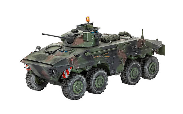 SpPz 2 LUCHS A1/A2 - Recon Vehicle - Revell 03036 | kingshobby.com