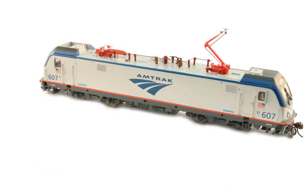 Amtrak No 607 - Siemens ACS-64 - DCC Sound - Bachmann Trains 67401 ...