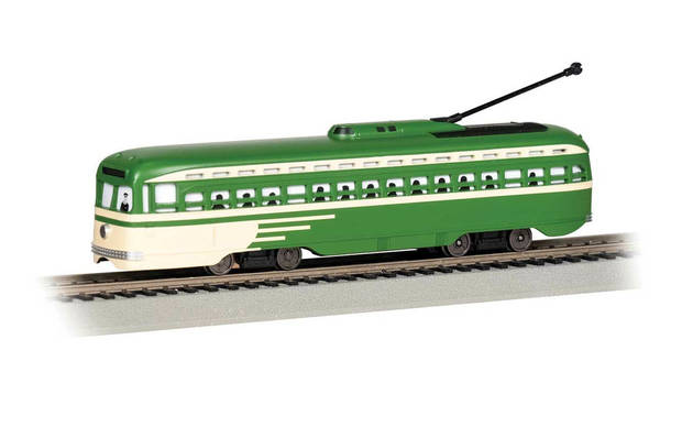 Green & Cream - PCC Streetcar - DCC Ready - Bachmann Trains 60513 ...