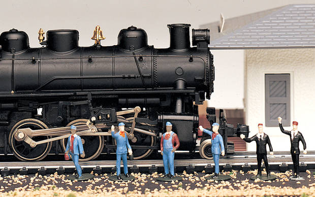 Train Crew - HO Scale - Bachmann Trains 42333 | kingshobby.com