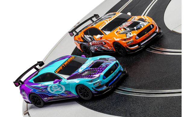 Drift 360 Race Set - Scalextric C1421T | kingshobby.com