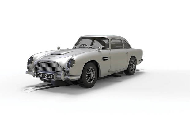 James Bond Aston Martin DB5 - Goldfinger - Scalextric C4436 ...