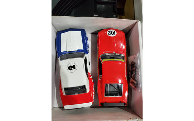 Muscle Car Mayhem - Scalextric C1449T | kingshobby.com